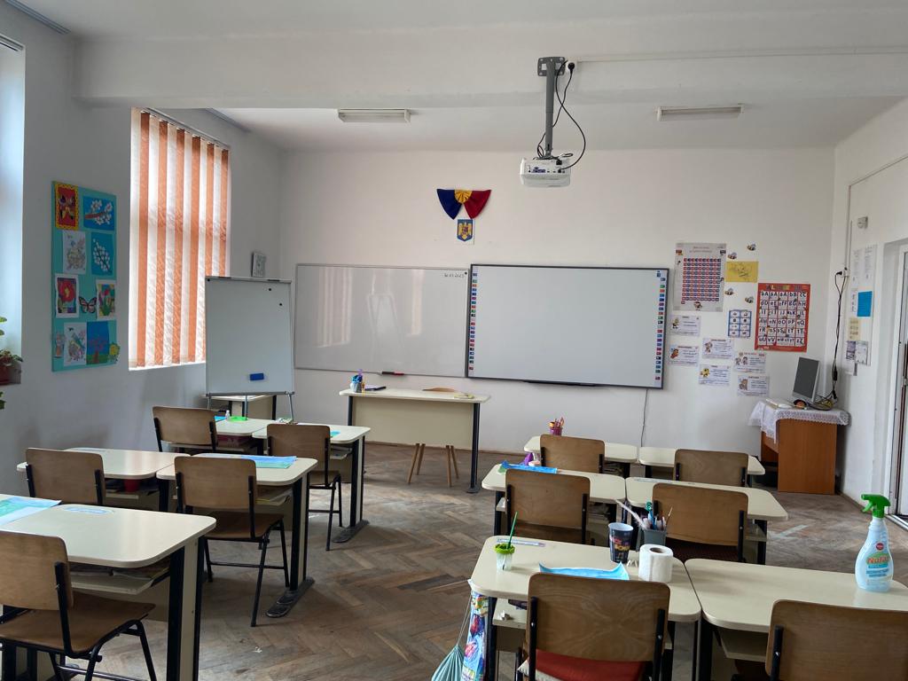 Scoala Talpos - O școală pentru fiecare