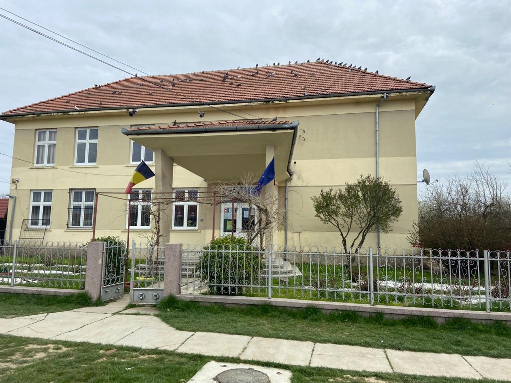 Despre Noi - Scoala Talpos